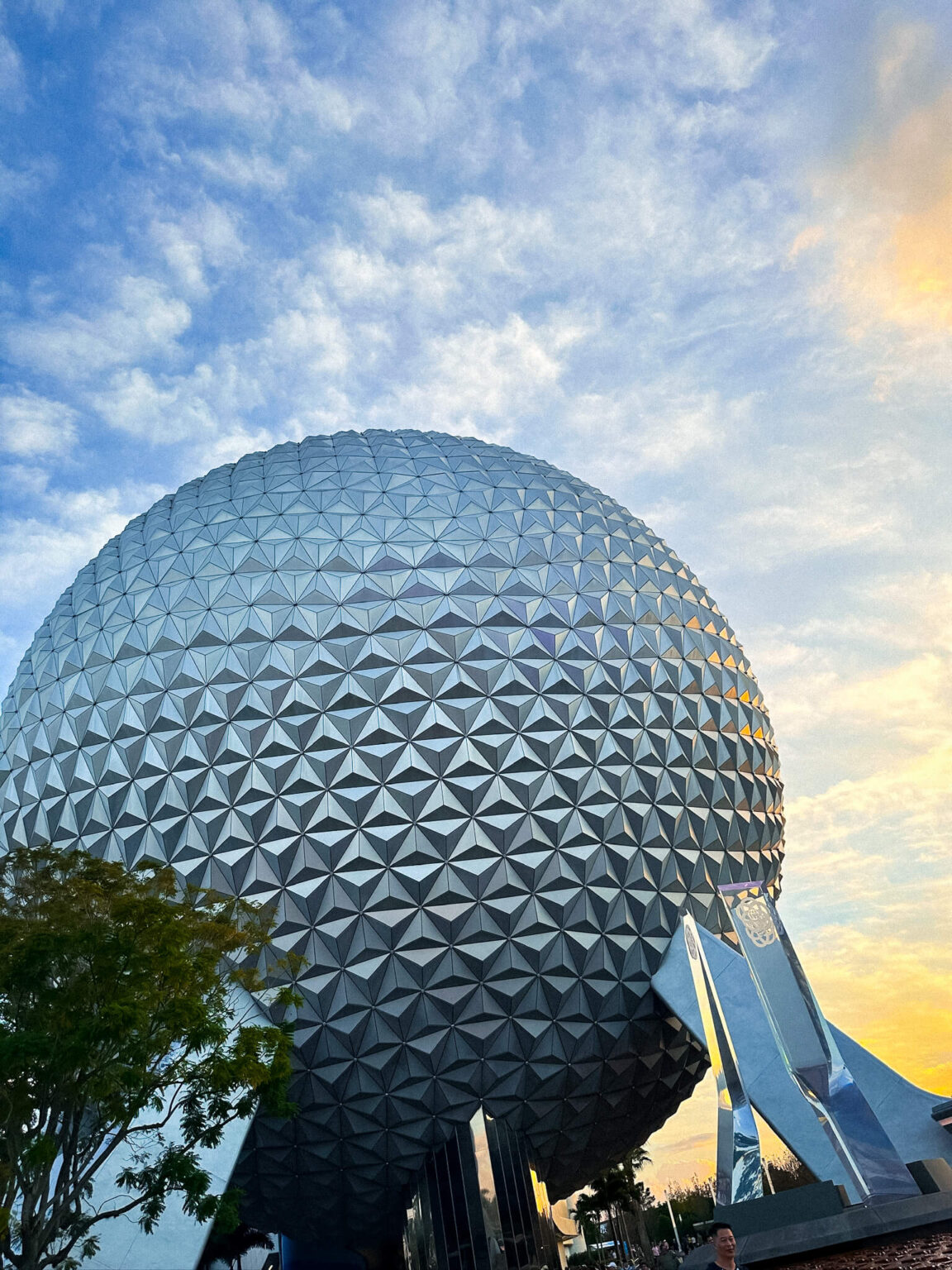 The DVC Member’s Guide to Moonlight Magic at EPCOT - Wander & Wilde